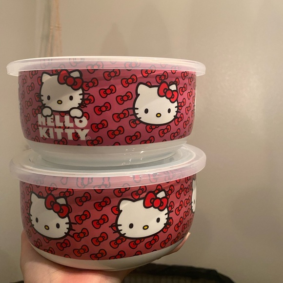 Hello Kitty | Kitchen | Hello Kitty Ceramic Tupperware Set Of 2 | Poshmark